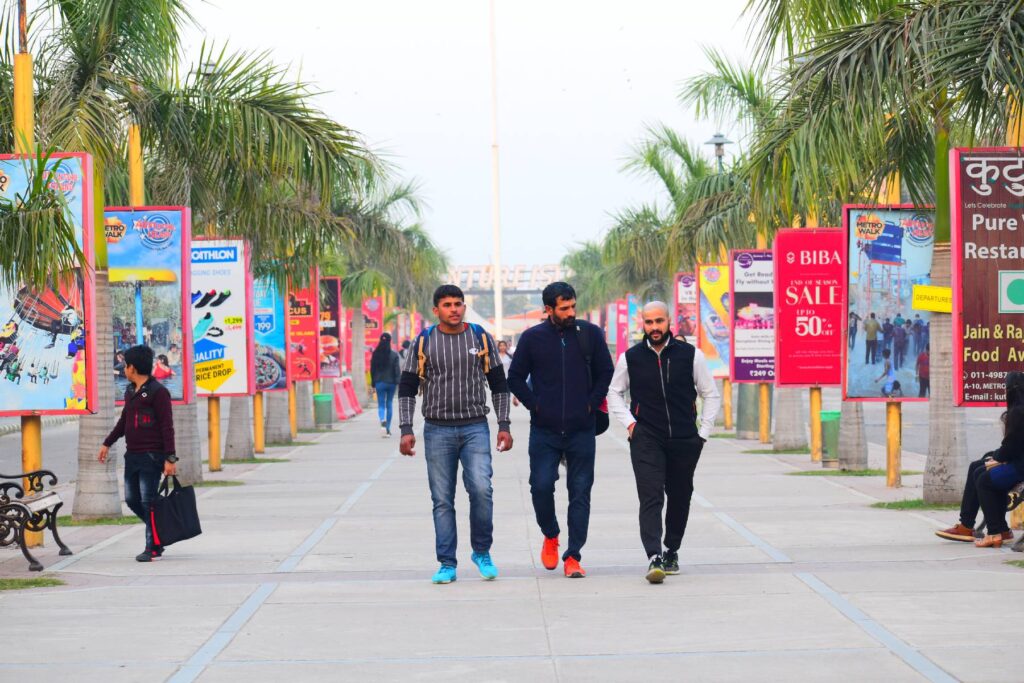 Explore The Mall – METRO WALK